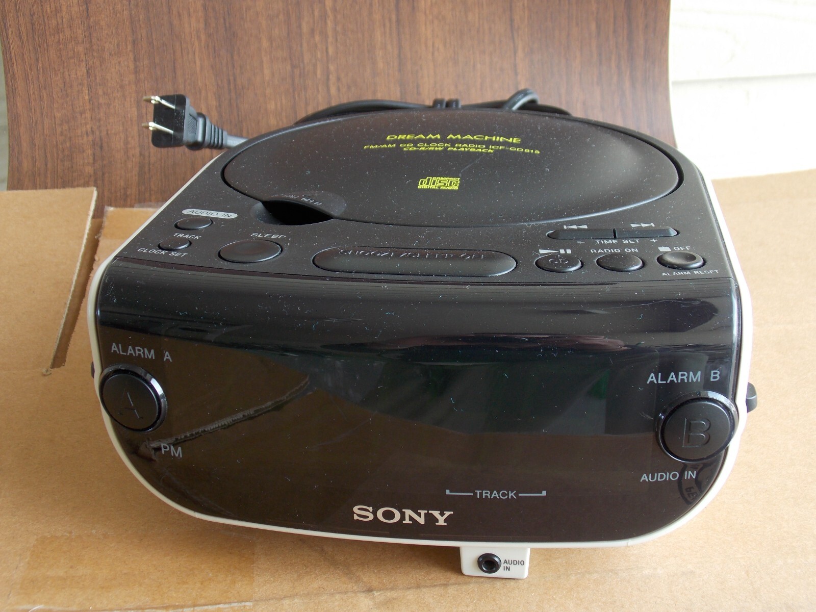 Sony Dream Machine FM/AM Radio CD Player Dual Alarm Clock ICF-CD815 ...