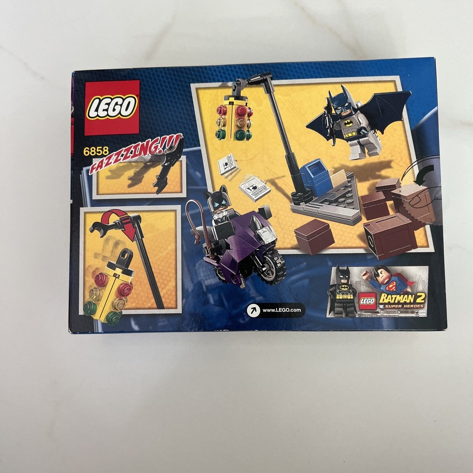 LEGO 6858 DC Batman Catwoman Catcycle City Chase Super Heroes Damaged ...