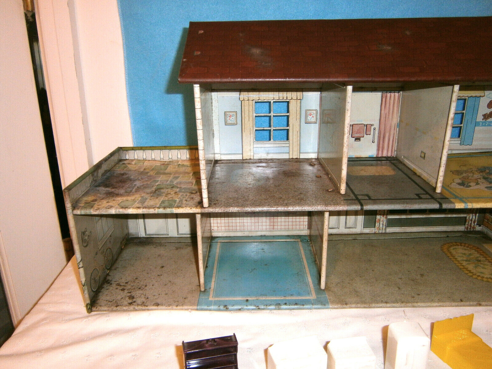 Vintage Marx Metal Dollhouse and 10 Pieces of Marx Furniture | eBay