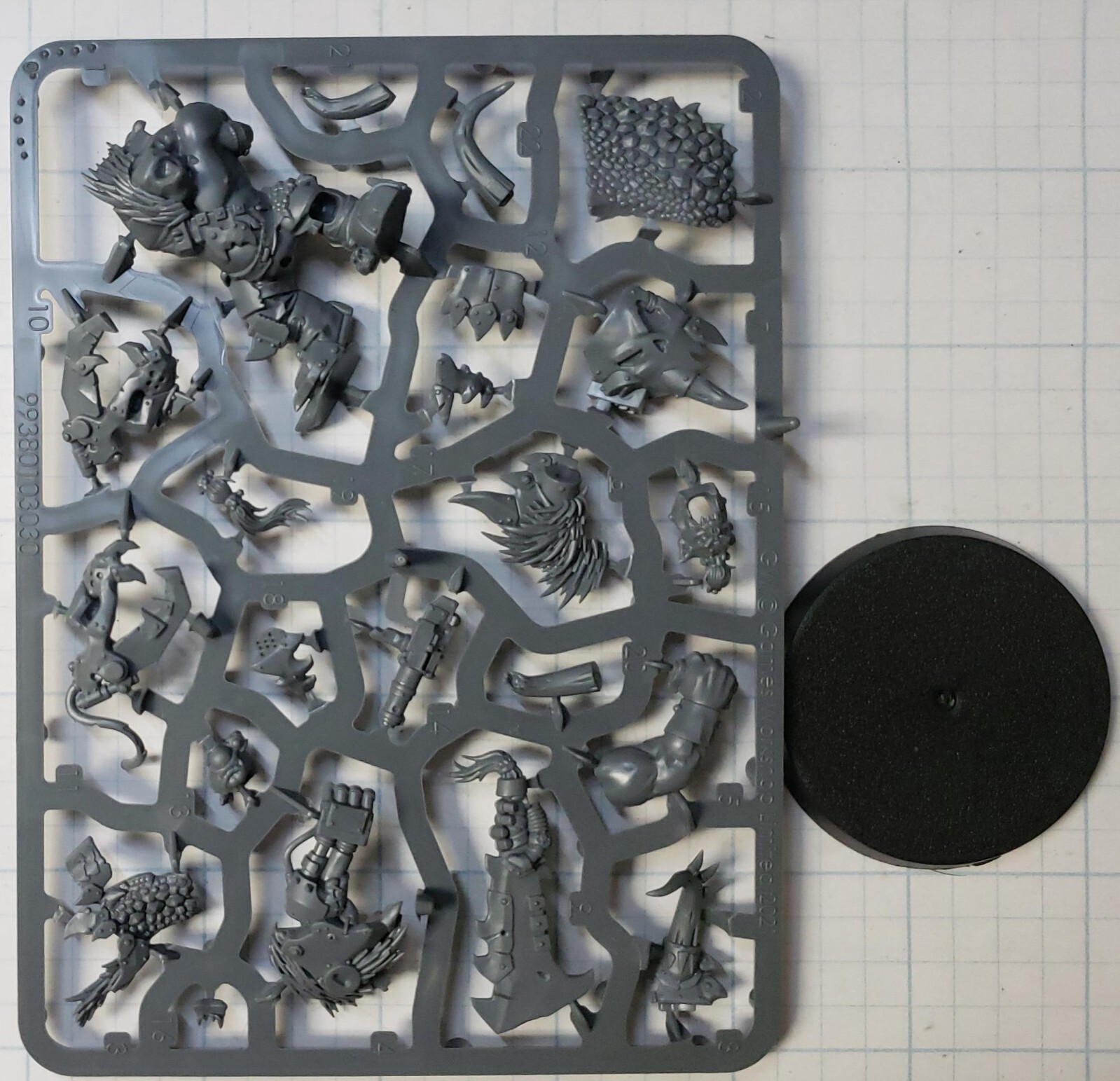 Warhammer 40k Ork Bits Beast Beastboss NOS w Choppa & Skull Fist | eBay