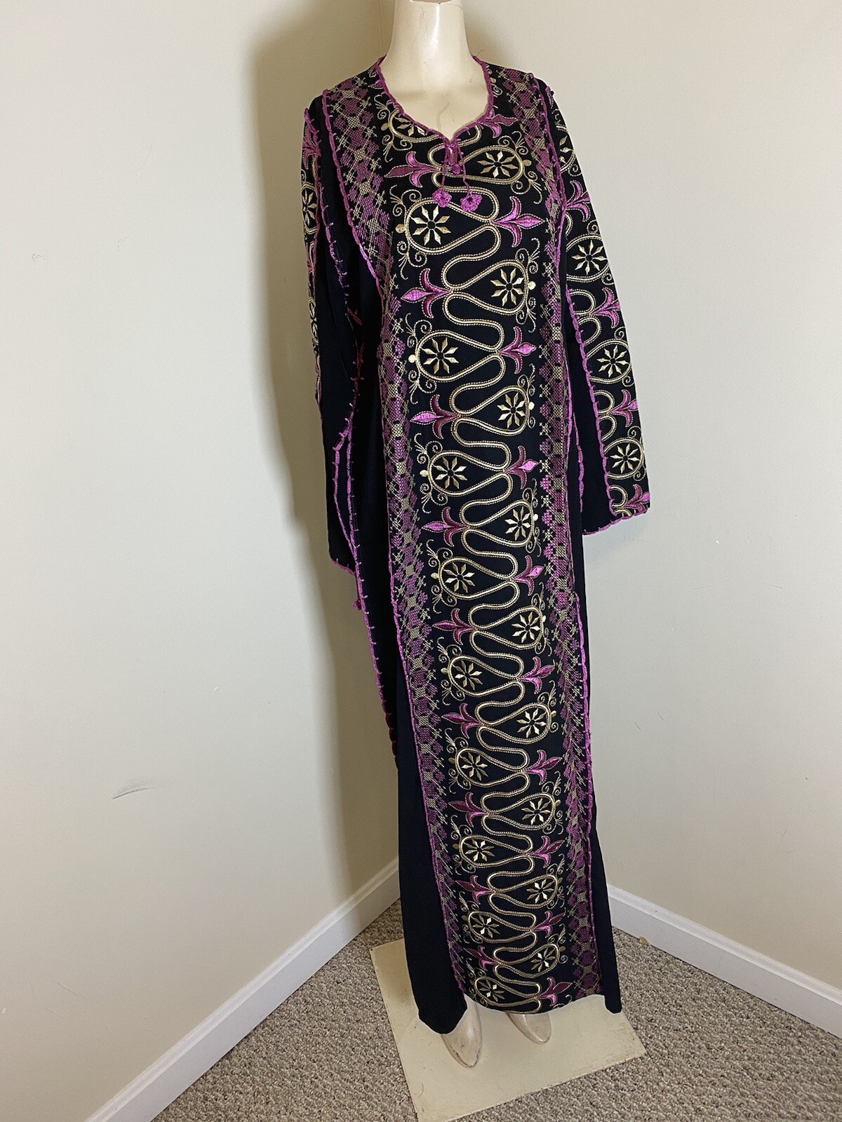 Embroidered Thobe Abaya Traditional Palestinian ARABIAN Thob caftan ...
