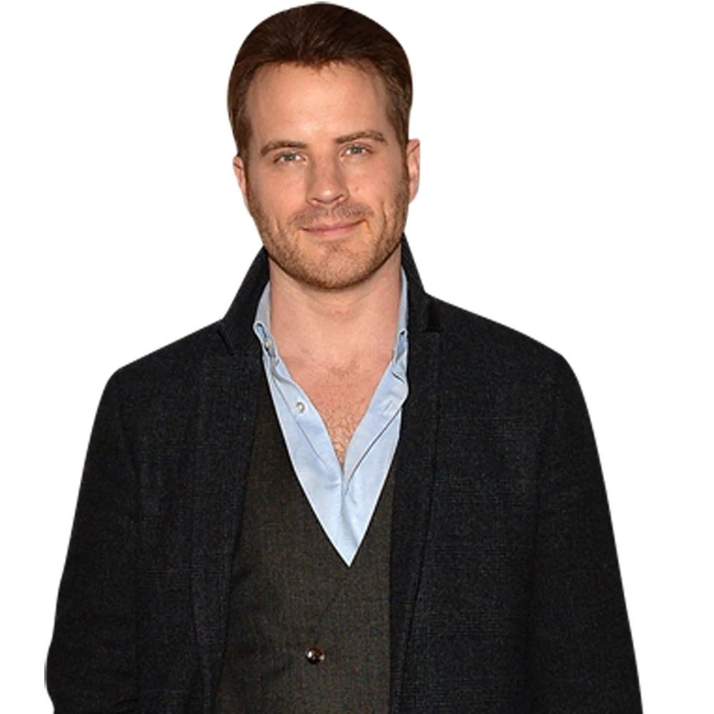 Rob Kazinsky Body