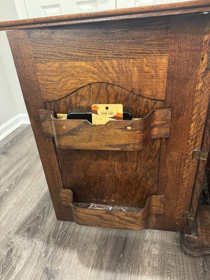 Antique Treadle Sewing Machine New Royal In Cabnet, Serial Number ...