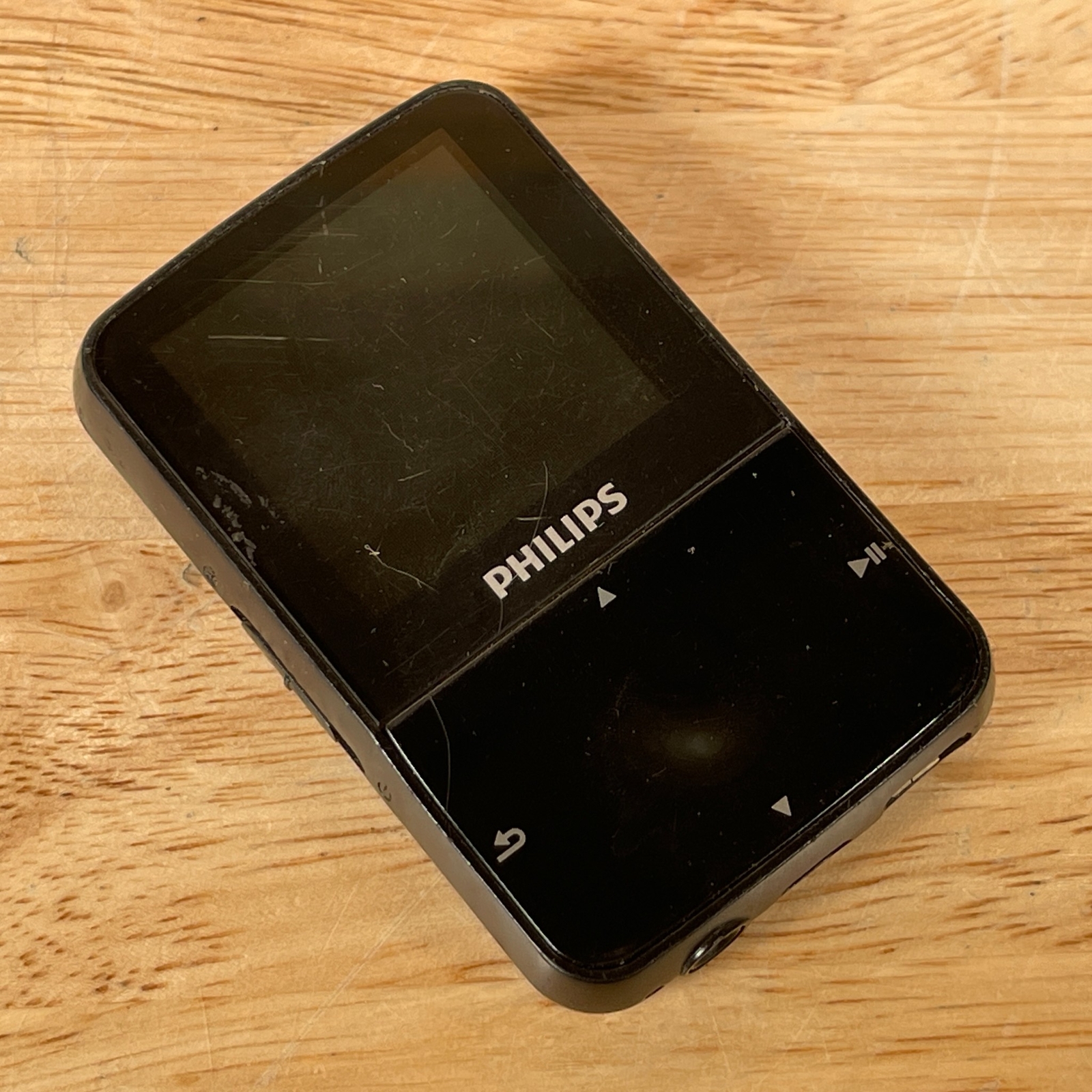 Philips GoGear Vibe SA1VBE04K Black 1.5” Screen USB 2.0 4GB MP3/WMA ...