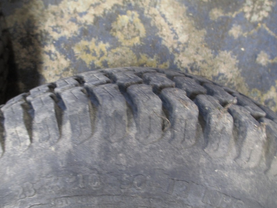 John Deere 325 345 GT235 GT262 GX335 23X10.5-12 2 Rear Turf Tire + Rims ...