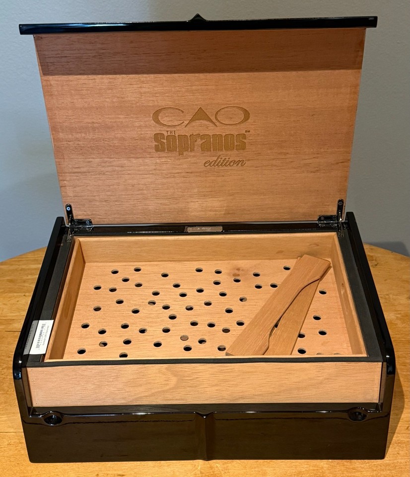 CAO Sorpanos Humidor # 0157 Of 1,500 With Hat Never Used Baby Nick On ...