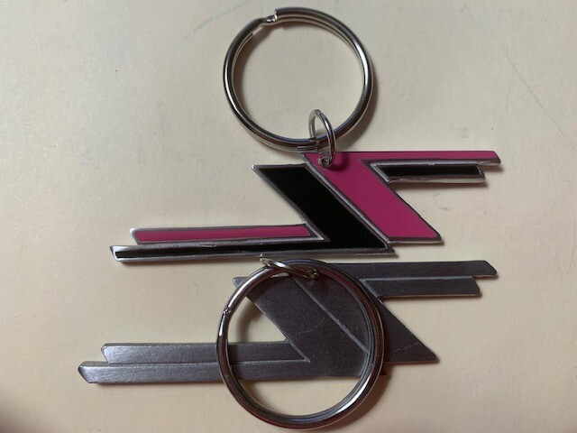 Set of 2 ZZ Top Key Chain PINK and BLACK and Plain Silver Solid Metal 3 ...