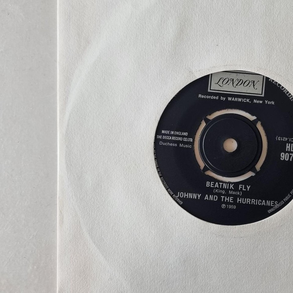Johnny And The Hurricanes - Beatnik Fly / Sand Storm 7'' Vinyl UK | eBay.de
