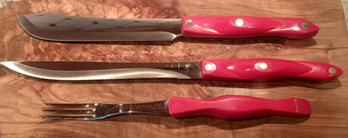 Cutco Carving Trio, Red Handle 1723 Serrated and 1722 Butcher Knives ...