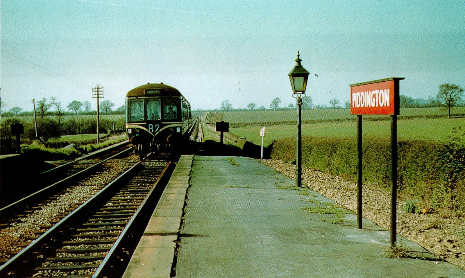 PASSENGER TRAIN AT PIDDINGTON STATION OXFORDSHIRE 1961 MOUNTED RAILWAY ...