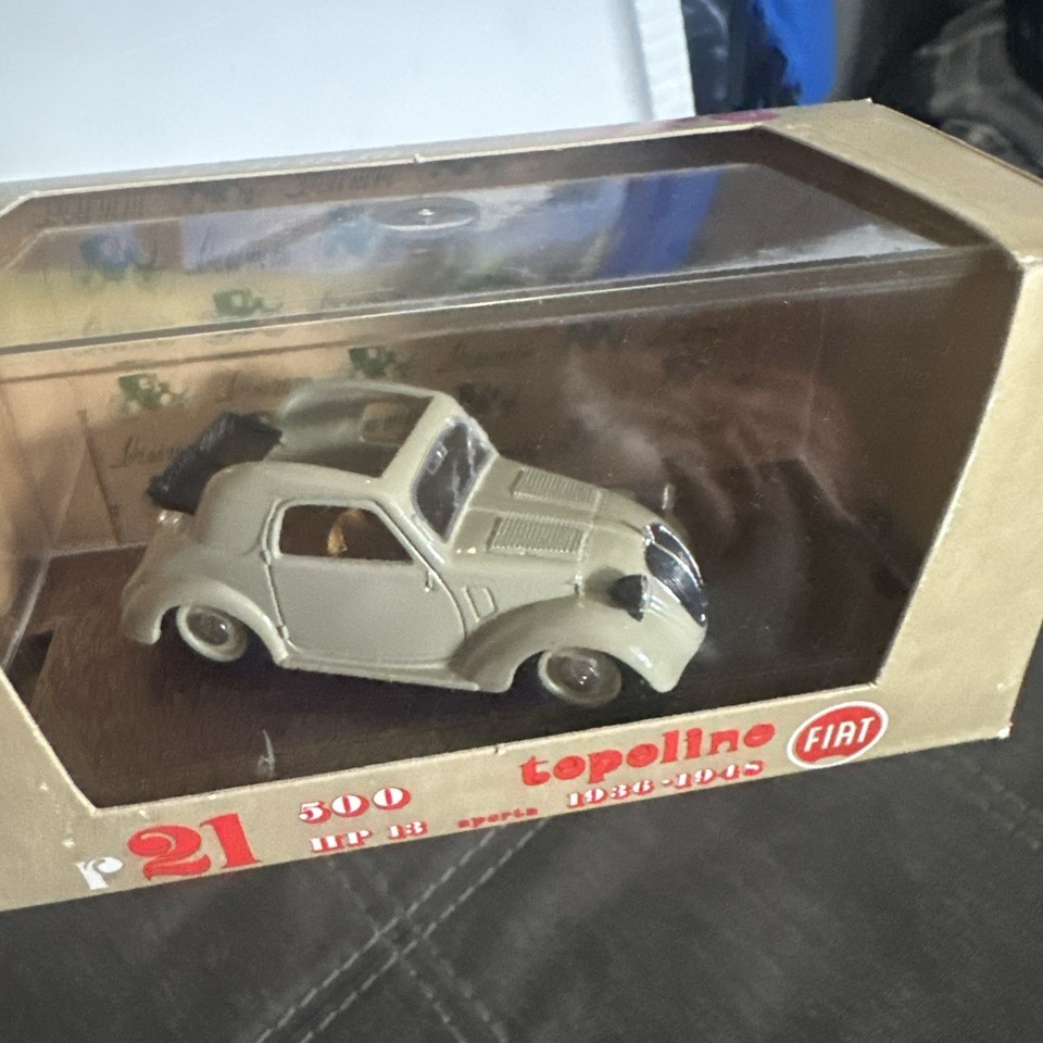 Model of a Fiat 500 Topolino, R21 Fiat 500 Topolino HP13 from 1936-1948 ...