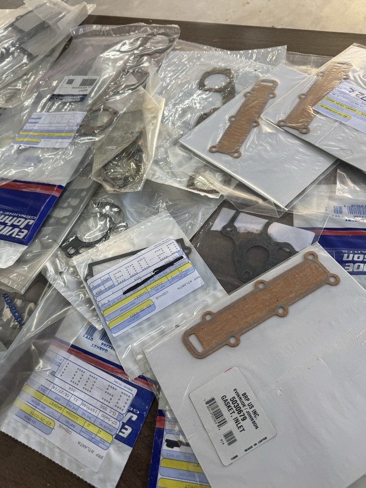 Huge Lot 40 *NEW OEM* BRP Johnson Evinrude Gaskets Boat Dealer Excess ...