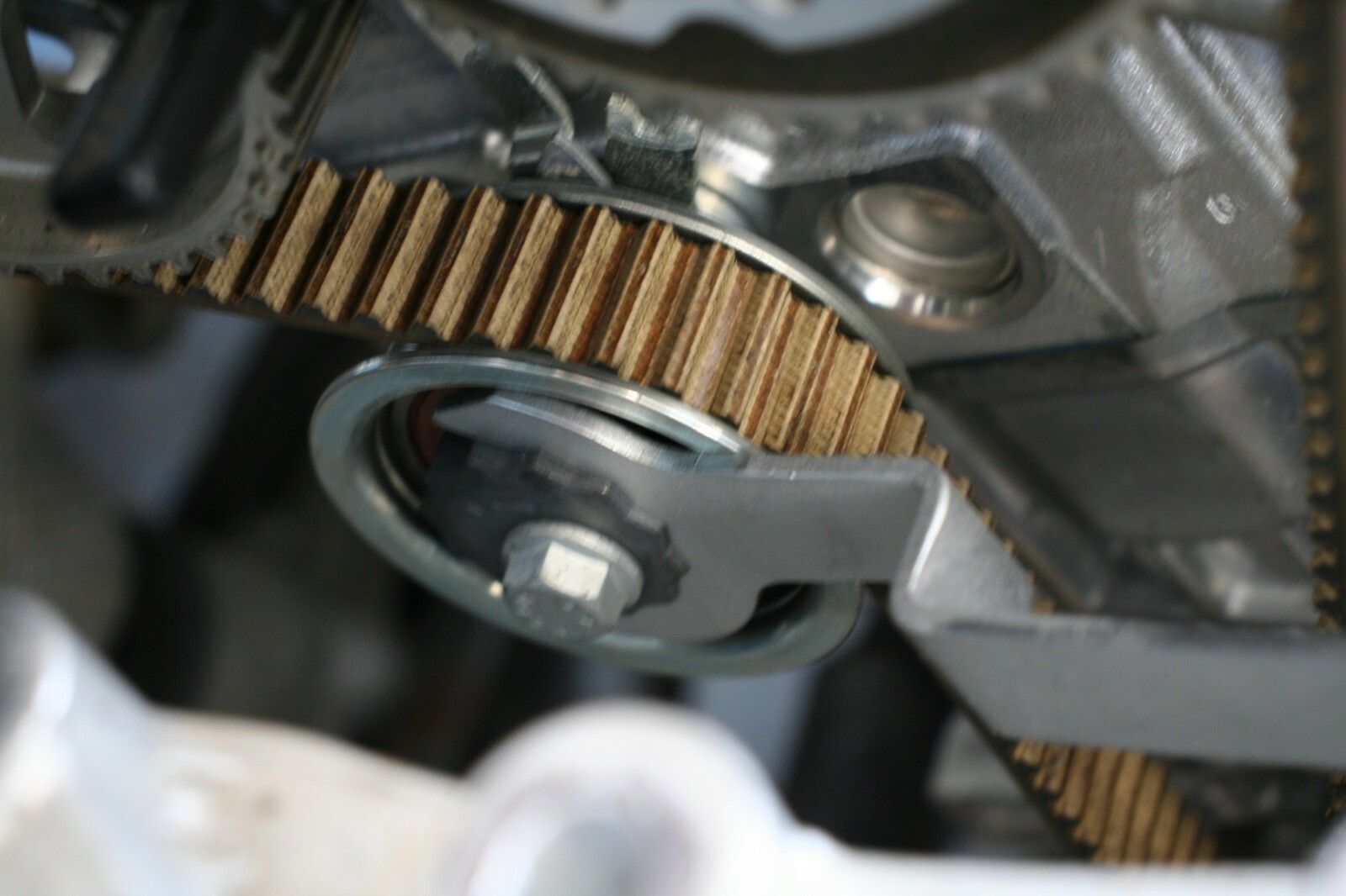 Genuine VW Skoda 1.0L Petrol Cambelt Locking + Wrench Tool T10499A ...