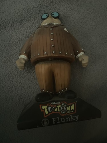 Toontown Online Flunky RARE | eBay