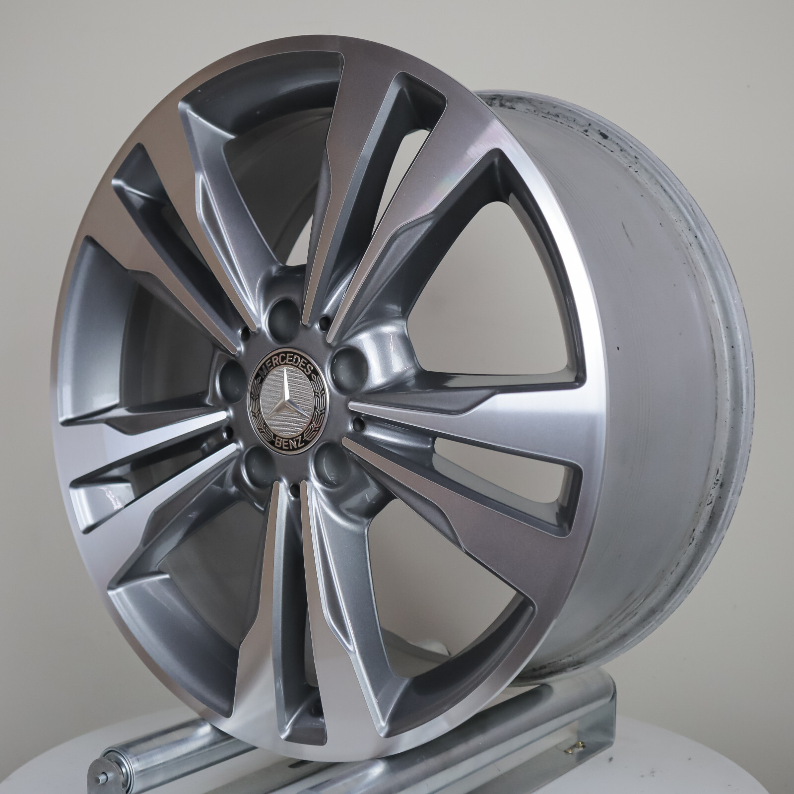 Mercedes-Benz A2124015702 for sale online | eBay