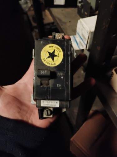 Square D QOM100VH Circuit Breaker 100 Amp 2 Pole 120/240 VAC QOM1 ...