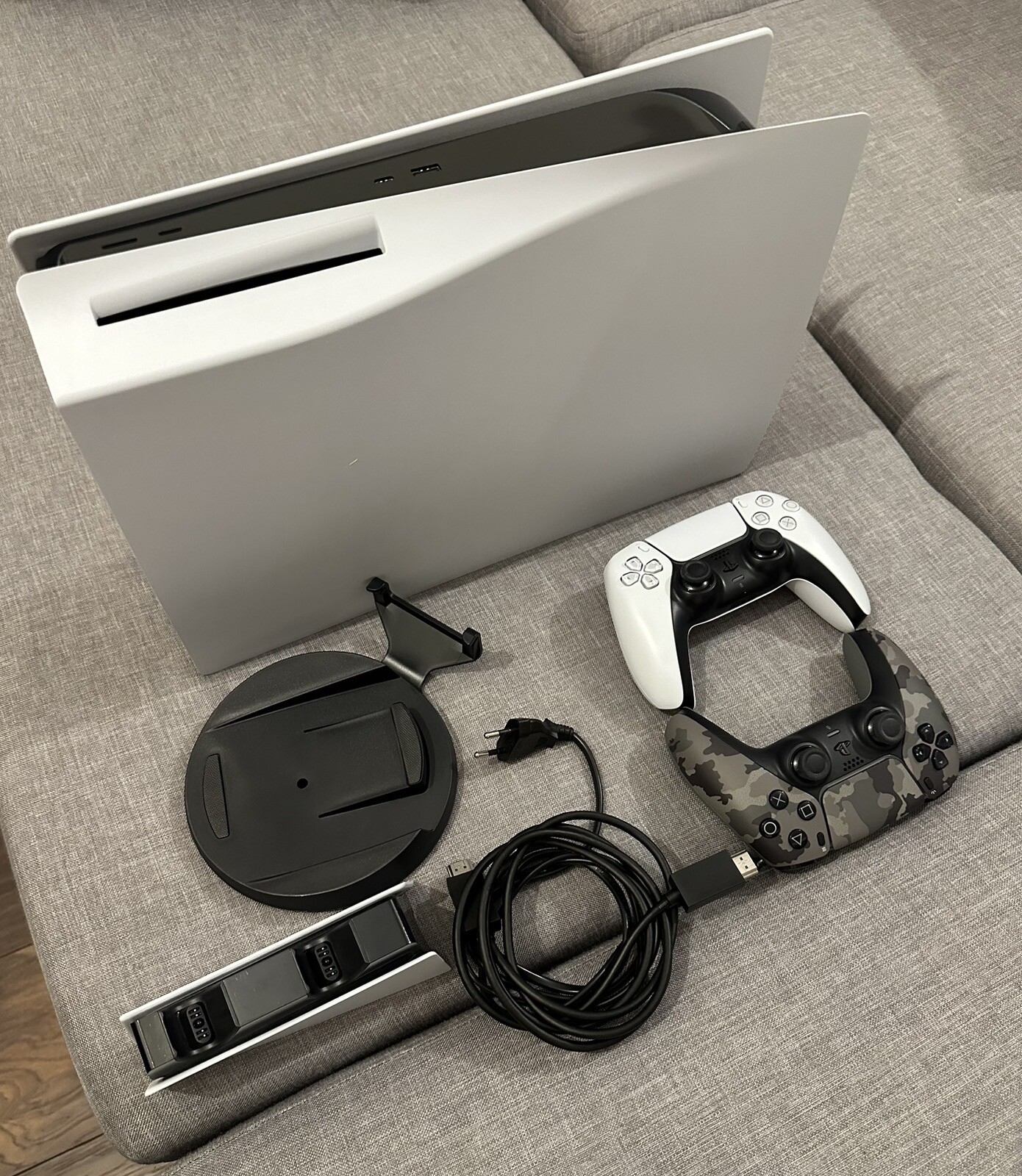 Sony PS5 Standard Console Blu- Ray 711719423997 | eBay
