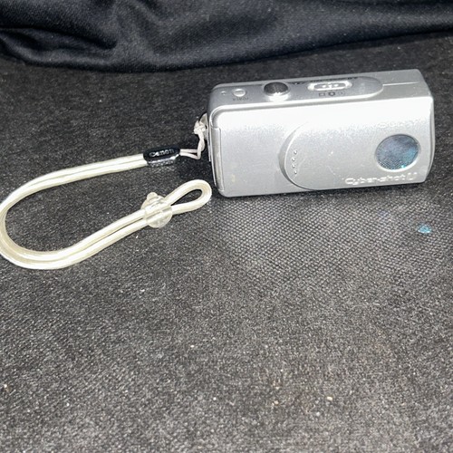 [Used] SONY CYBER-SHOT U DSC-U30 Silver 2MP compact digital camera ...