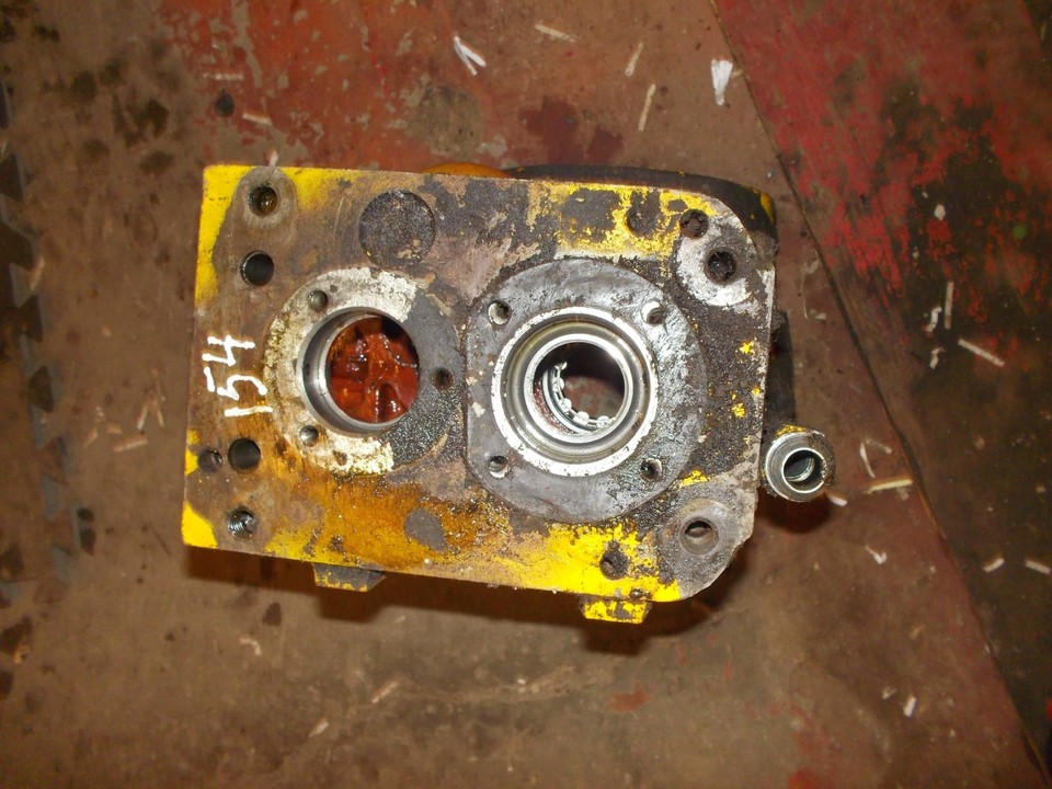 International Cub 154 lb lo low boy tractor IH main transmission ...