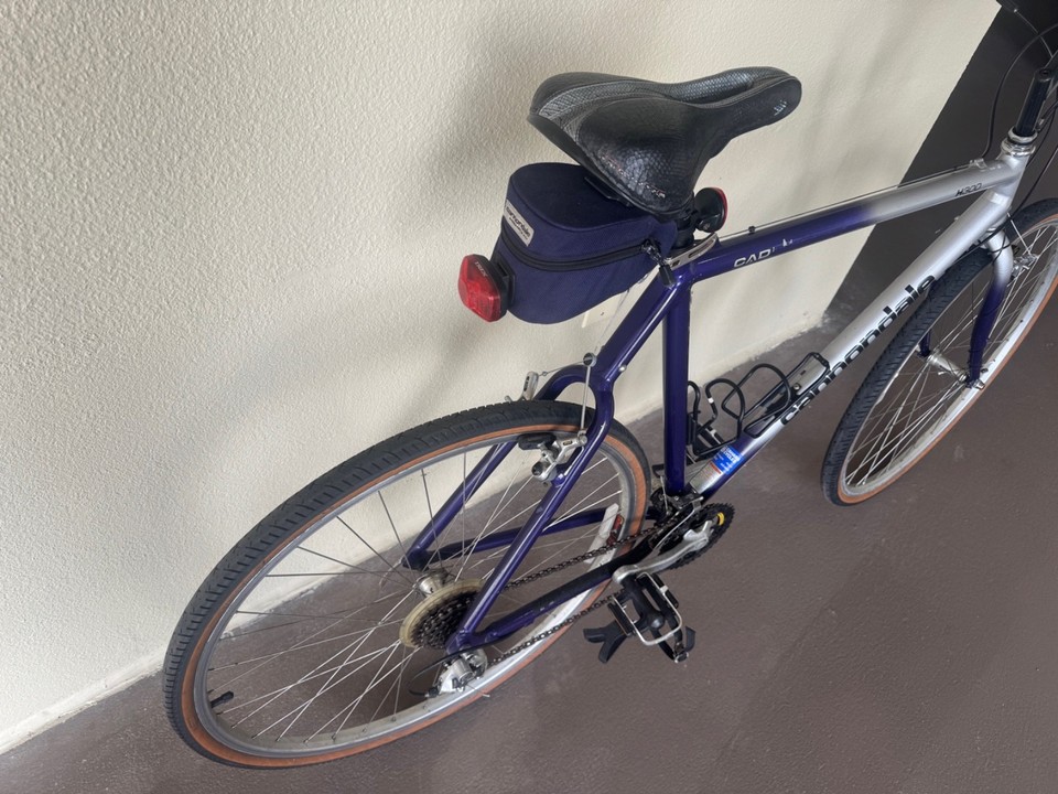 Cannondale H300 City Hybrid Bike 22 Inch purple/silver frame, with tool ...
