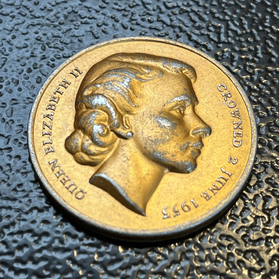Queen Elizabeth 1953 Coronation National Playing Fields Souvenir Medal ...