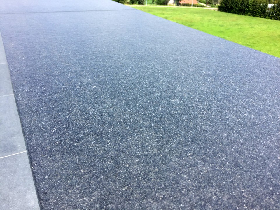 Mauerabdeckung Abdeckplatte Pfeilerabdeckung Granit Naturstein Basalt ...