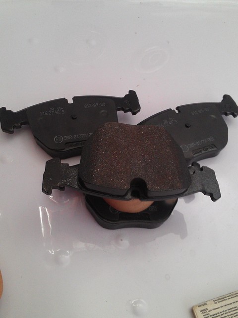 BMW X5 E53 2000-2006 Front Brake Pad Set Genuine 34116761252 for sale ...