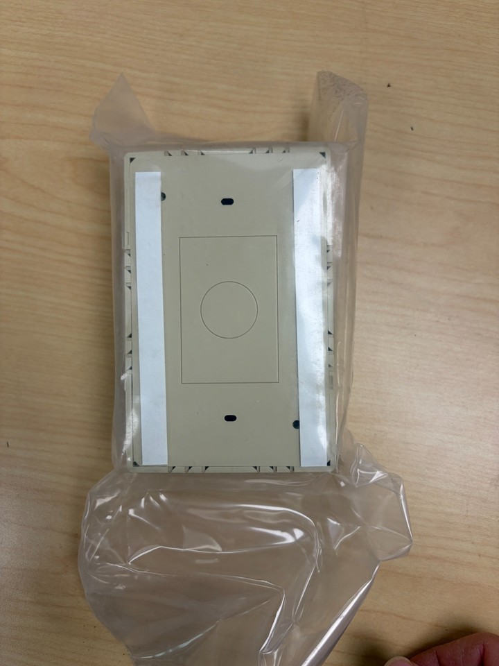 Hellermann Tyton TSRI-JB2 single gang, Junction Box, (PACK OF 4 BOXES ...