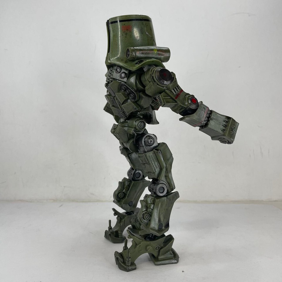 Cherno Alpha Jaeger 7" Movable Action Figure w/LED Toy Statue Pacific ...
