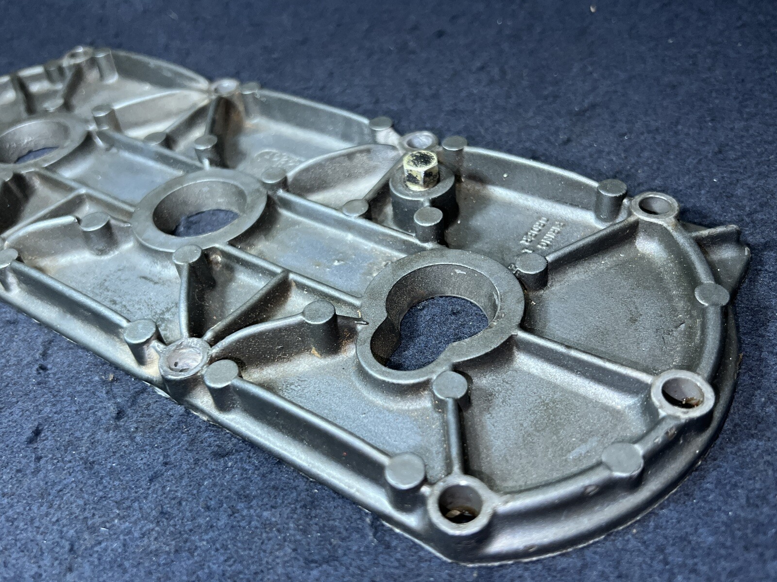 Mercury Mariner Outboard 50hp 2 Stroke 3 CYL Cylinder Block Cover 1025 ...