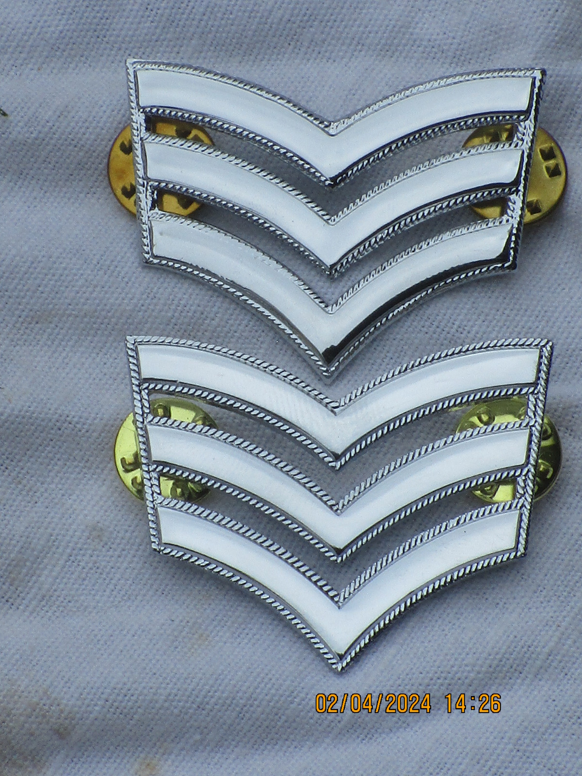 Sergeant, Metal Rank Insignia, British Army, 1 Pair, 45mm, Corded 3 Bar ...