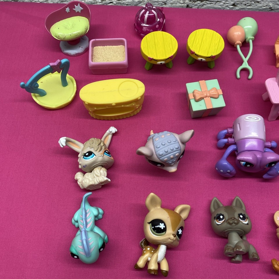 Lot of 30 Littlest Pet Shop LPS Furniture Accessories Bundle | eBay