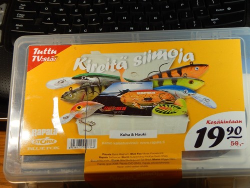 RAPALA STORM BLUE FOX KUHA & HAUKI LURE KIT IN PLASTIC STORAGE BOX ...