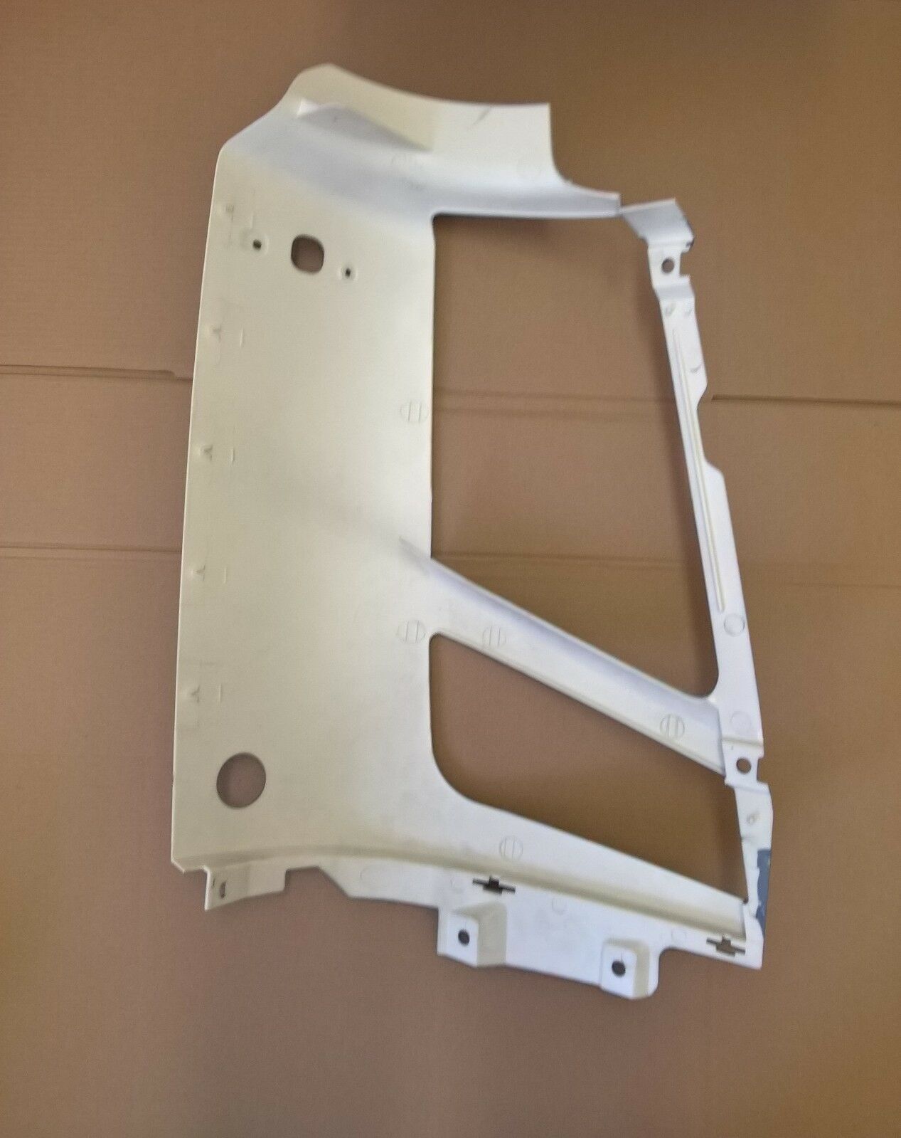 Scheinwerfer Verkleidung Links Volvo FH ab 01.09 FM ab 06.08 Vergl ...