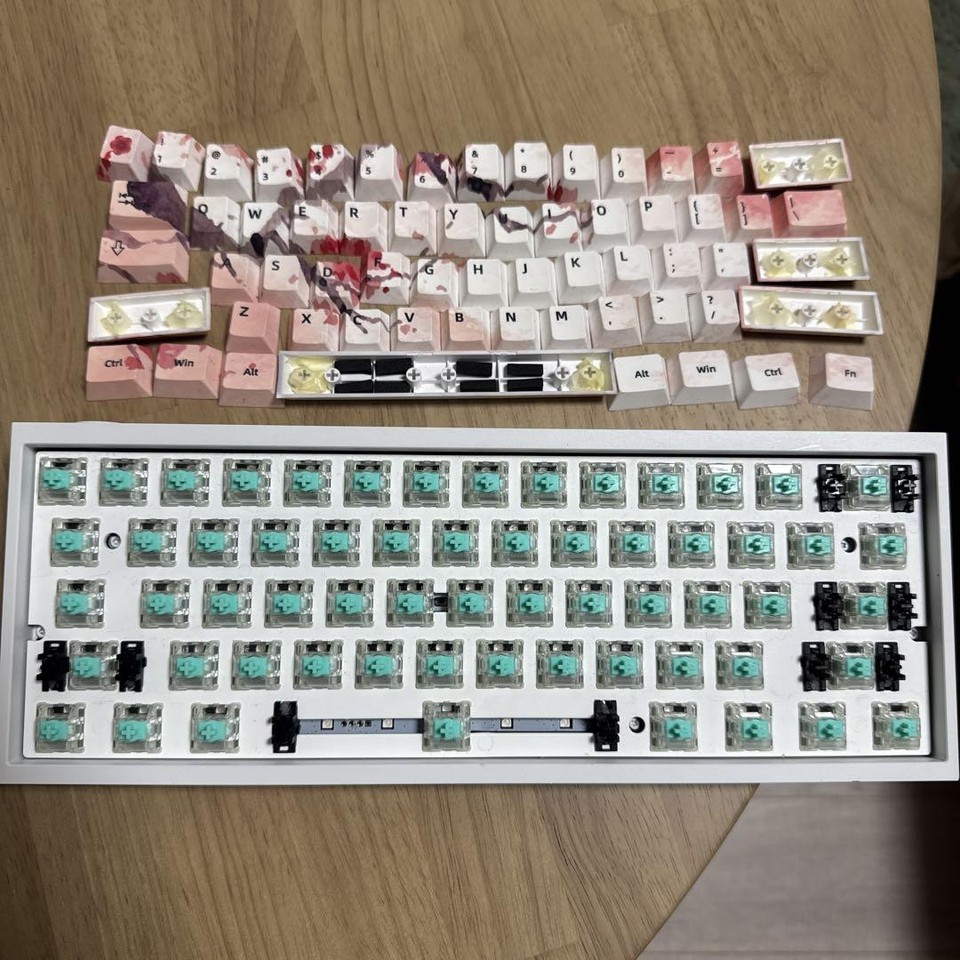 Wooting 60HE Mechanical Keyboard Case Replacement White Silent Keycaps ...