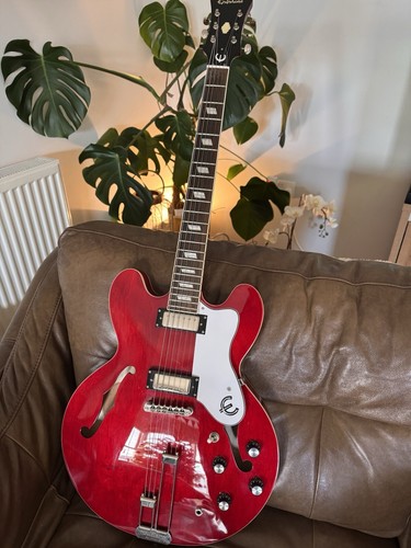 Epiphone Custom Shop Riviera Electric Guitar £550.00 - AnotherGuitar.co.uk