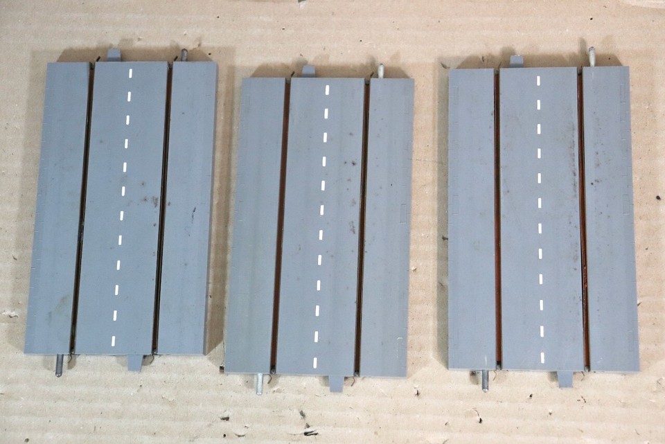 TRIANG MINIC MOTORWAYS M1601 STRAIGHT SECTION TRACK GREY with LINES ...