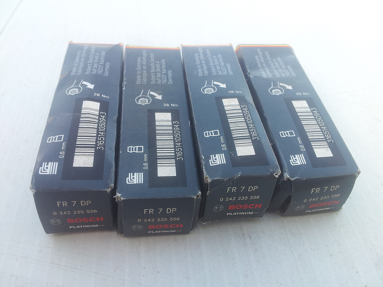 BOSCH PLATINUM PLUS SPARK PLUG (4) FR7DP fit SUZUKI BALENO CARRY JIMNY ...