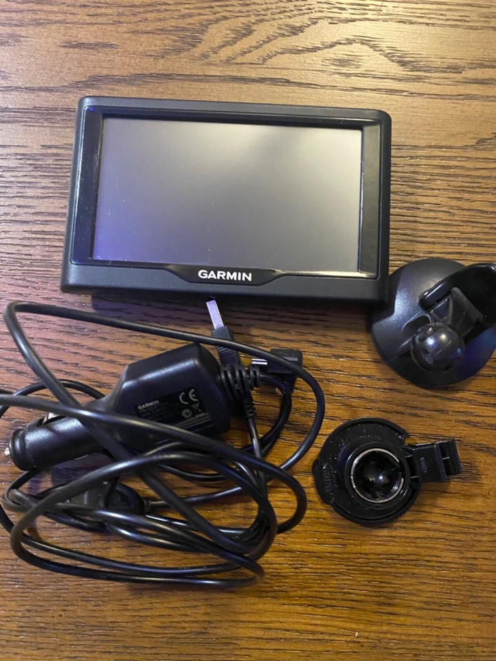 Garmin Nuvi 55LM GPS 5" Screen Lifetime Maps FREE SHIPPING 753759117474 ...