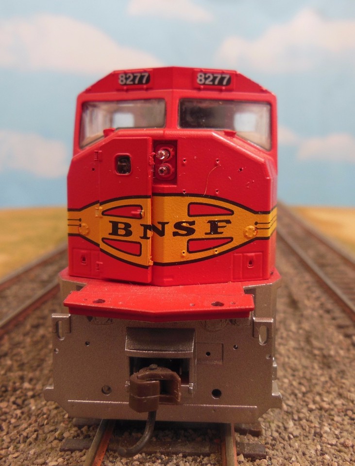 HO SCALE ATHEARN GENESIS BNSF SD751 #8277 LOCOMOTIVE | eBay