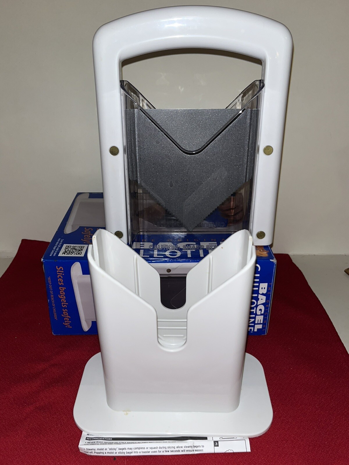 NEW THE ORIGINAL BAGEL GUILLOTINE WHITE CUTTER BITER SAFETY FIRST ...