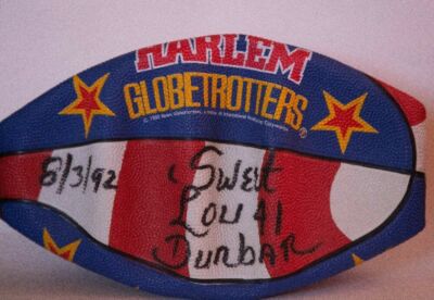 HARLEM GLOBETROTTERs Sweet Lou Dunbar Autographed Basket Ball - Never ...