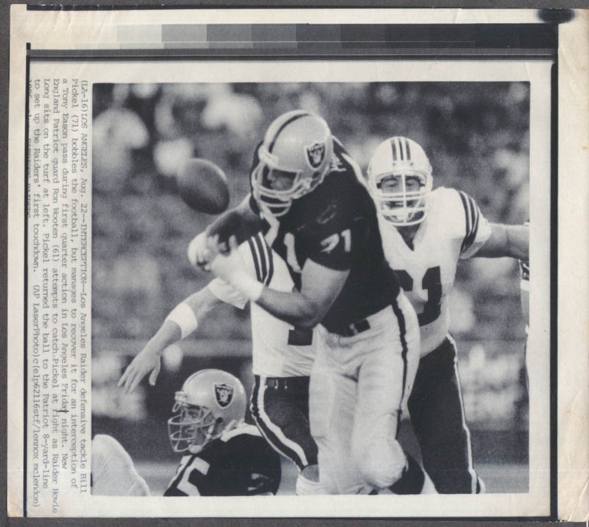 Oakland Raider Bill Pickel intercepts Patriot Tony Eason pass photo ...