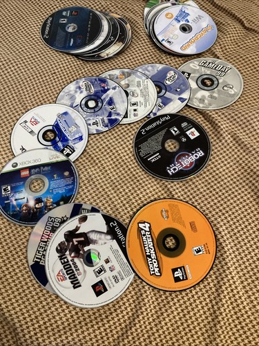 Lot of 140+ SCRATCHED Loose Disc Only Video Game Discs FOR PARTS OR ...