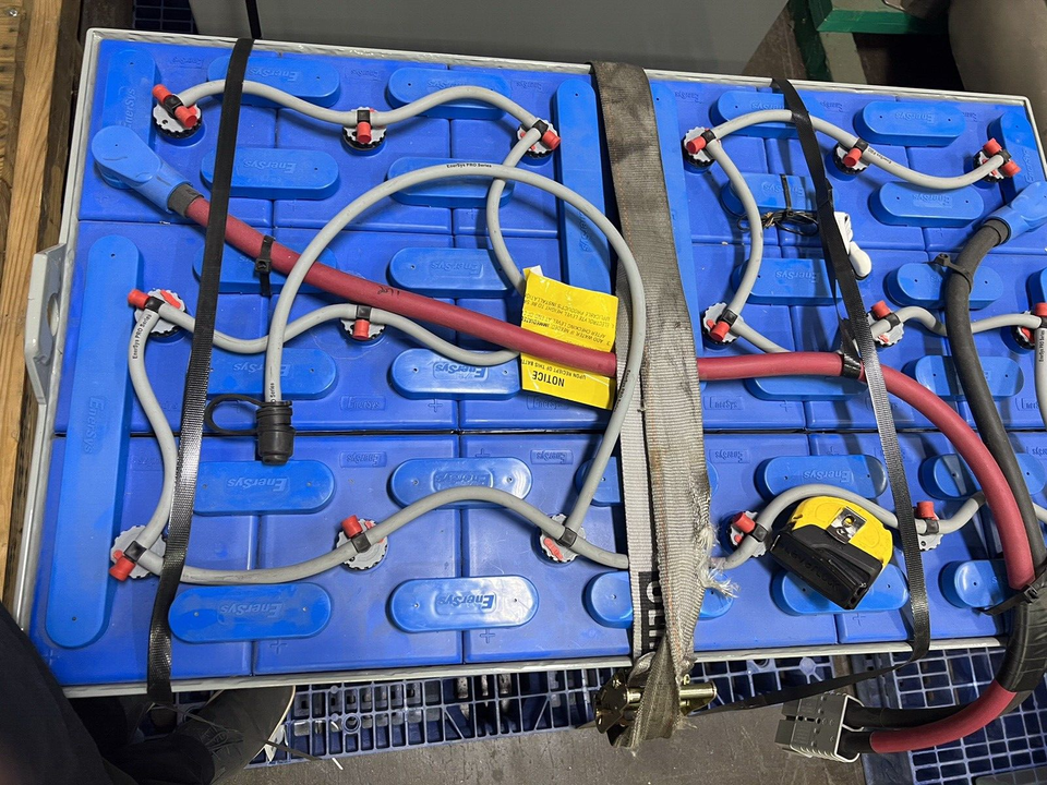 Enersys E125-19 Ironclad Workhog Forklift Battery 18-Cells 36V ...