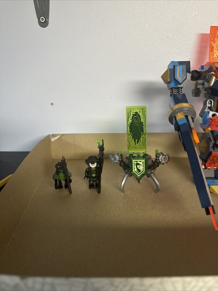 LEGO NEXO KNIGHTS: Tech Wizard Showdown (72004) 673419280358| eBay