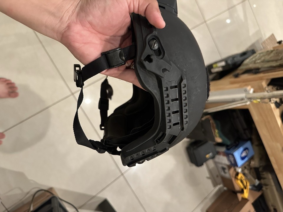 Revision Viper A3 Helmet Black large Paraclete *check Pictures | eBay