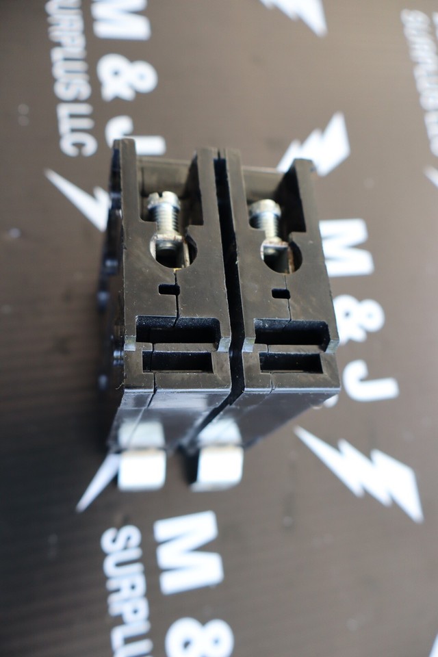 Culter Hammer BAB2015 2 pole 15A 120/240V Bolt on Circuit Breaker B215 ...