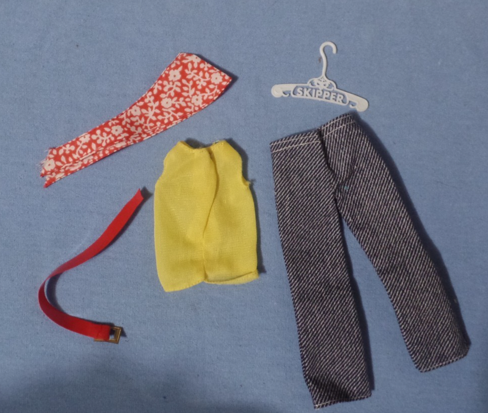 Vintage Skipper Clothes - MOD Era Skipper 3372 Fun Runners | eBay