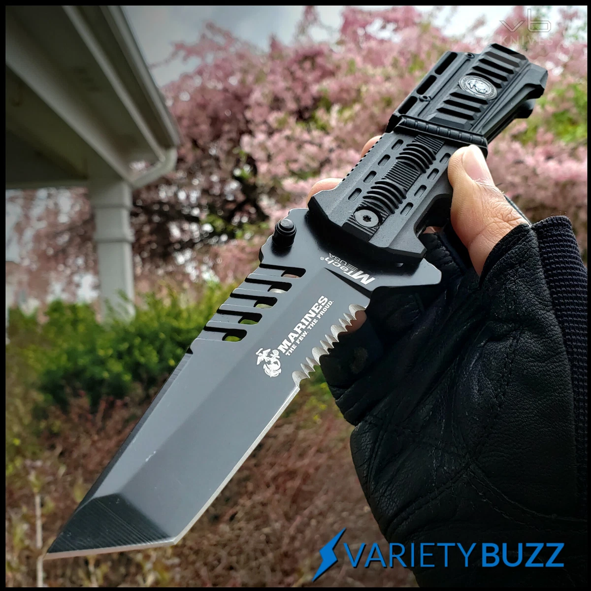 Military Tactical Folding Knife